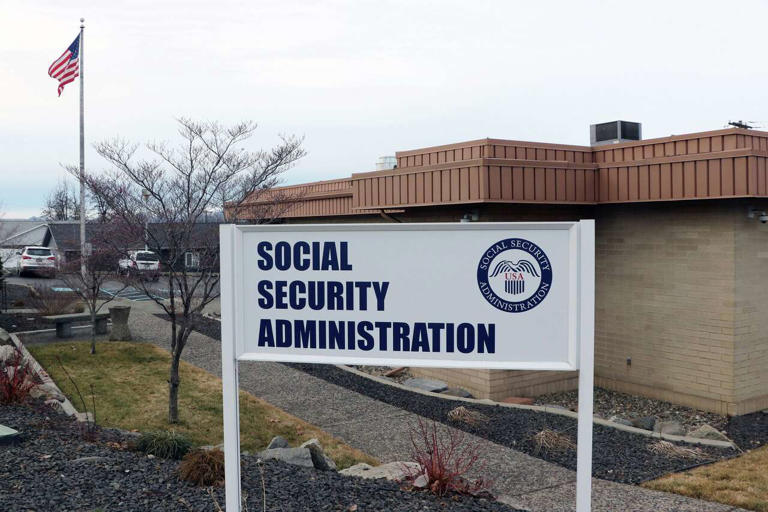 Final 2025 Social Security payments arrive this week despite Trump's ...