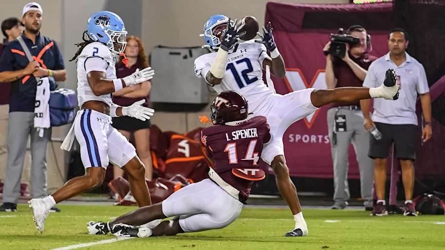 All-conference defensive back enters college football transfer portal