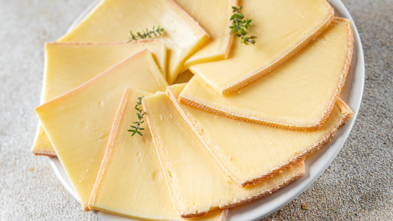 8 tips you need when making raclette at home