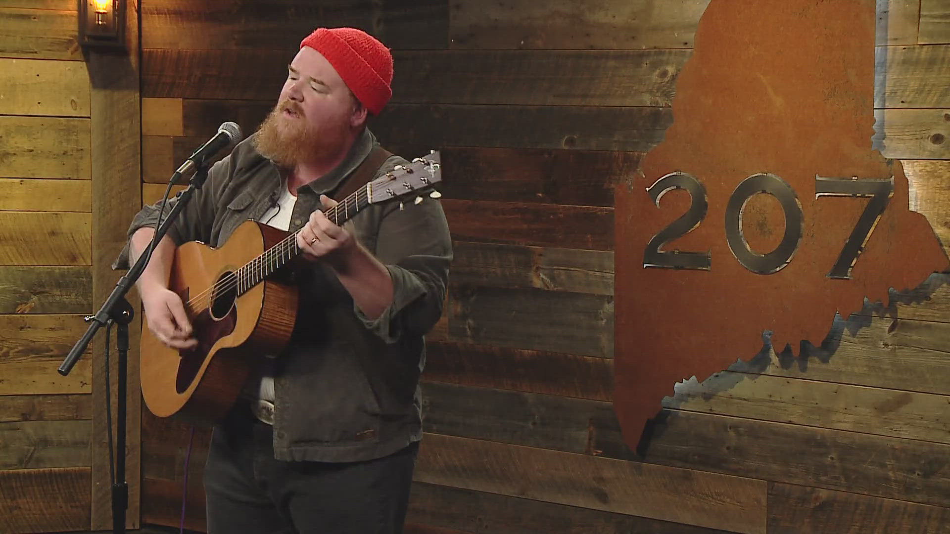 Griffin William Sherry performs 'Reflections'