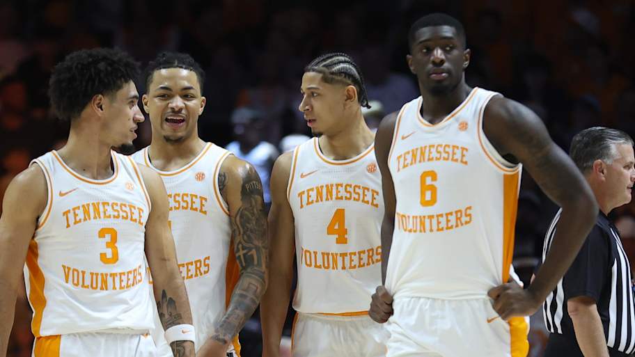 Tennessee basketball climbs the AP poll after impressive week