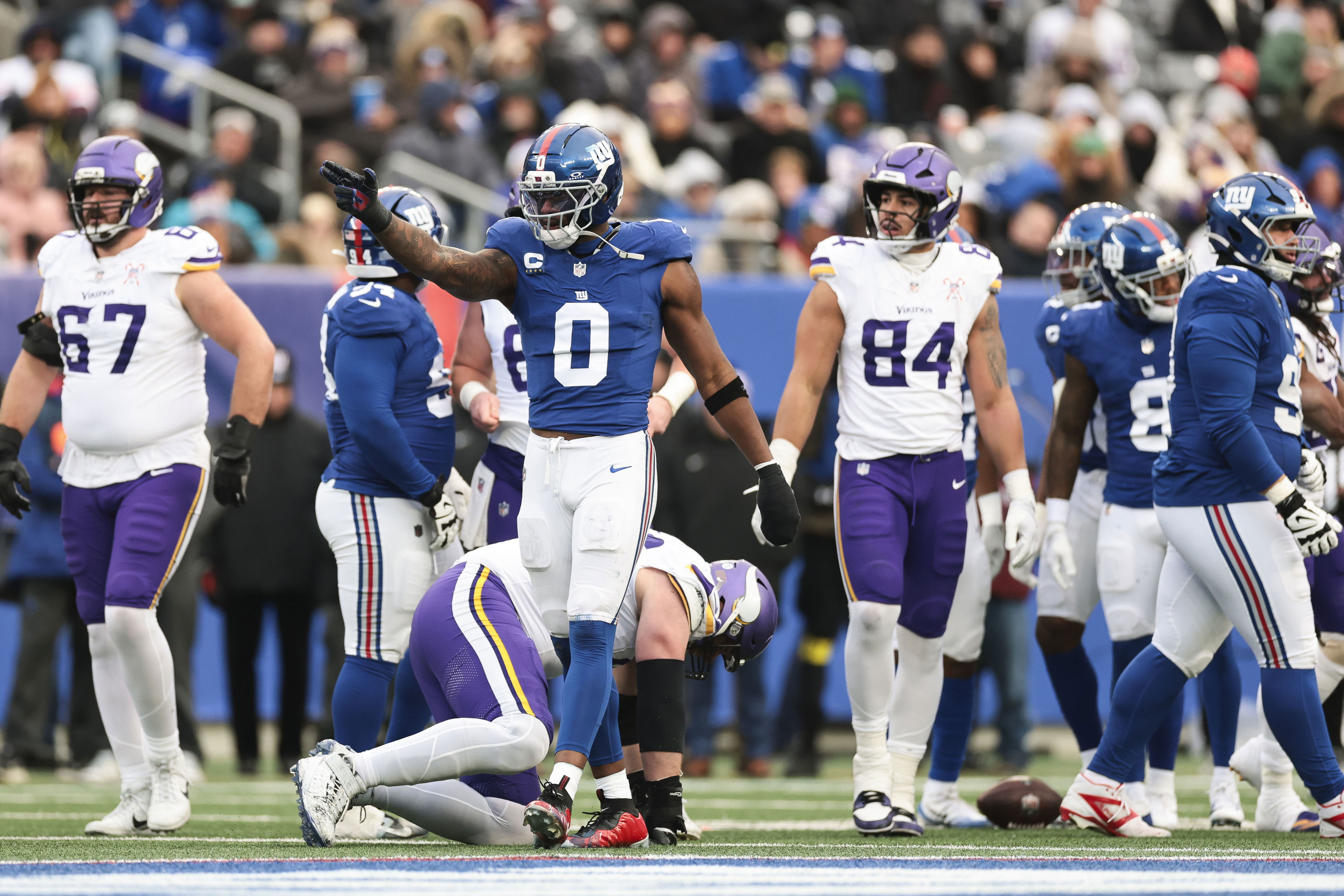 NY Giants’ Brian Burns second in Pro Bowl voting at outside linebacker