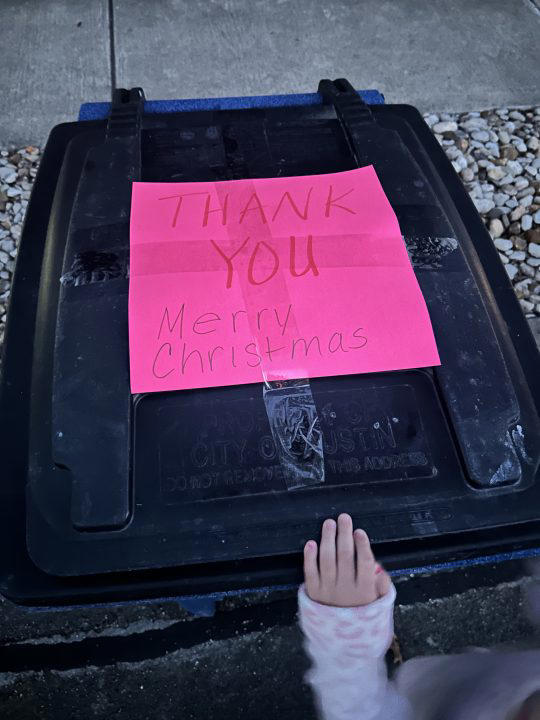 South Austin neighbors celebrate, thank trash pickup workers for Christmas