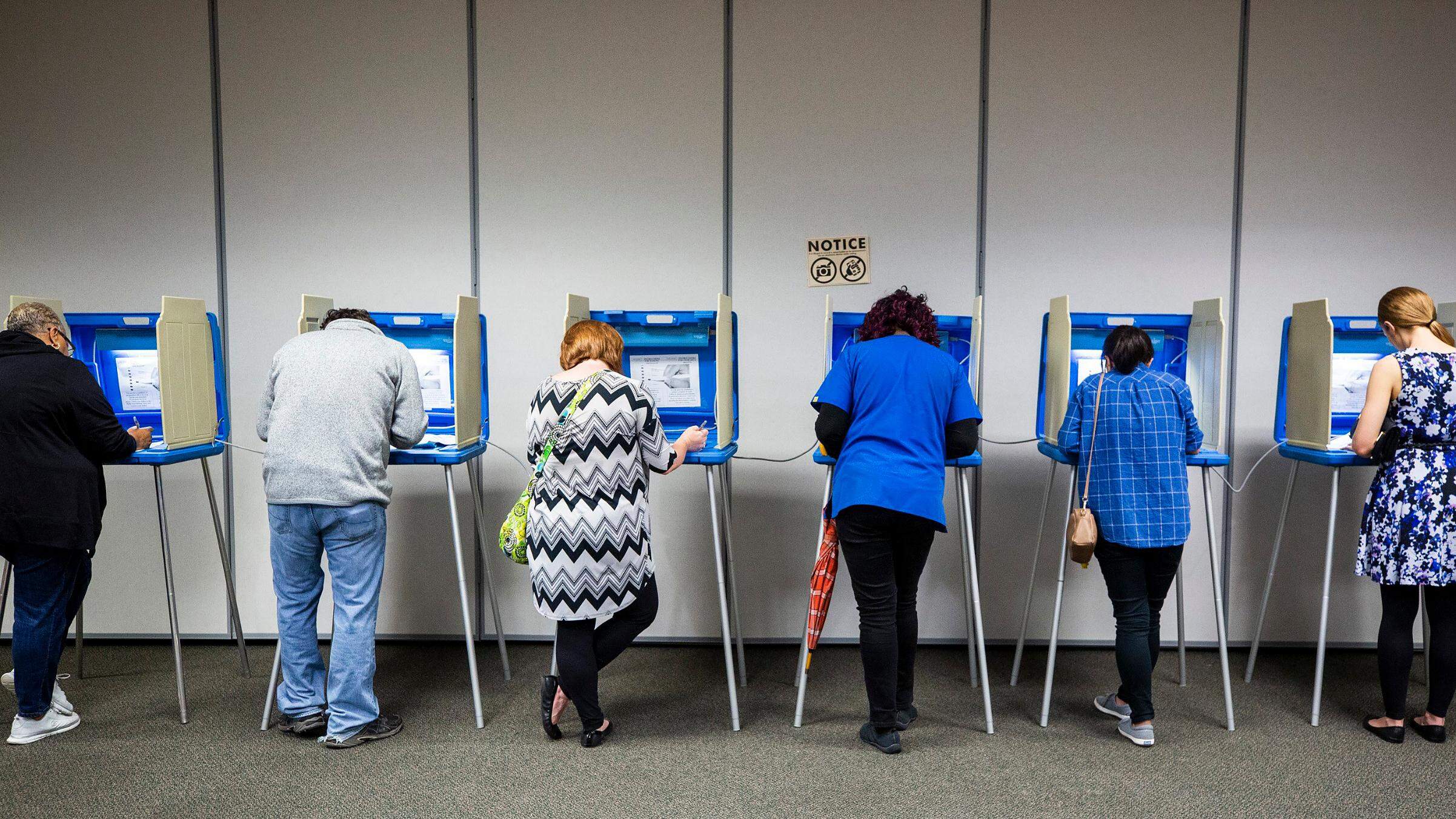 NC Democrats can't ignore their plummeting voter registration numbers ...