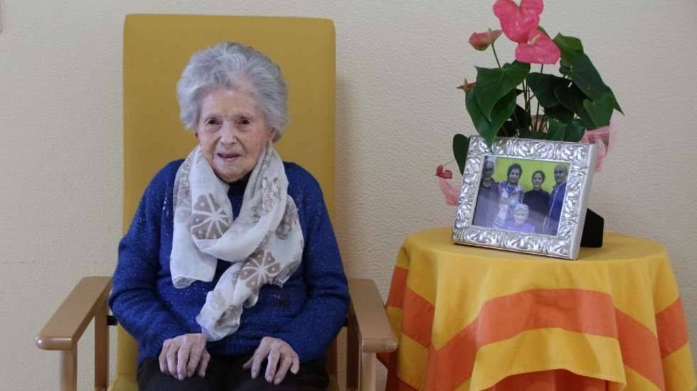 A mulher mais velha de Portugal celebra 113 anos: "Trabalhar muito dá ...