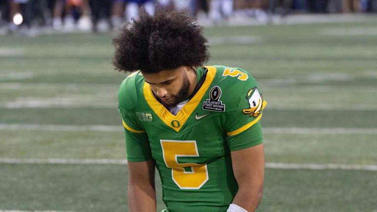 Oregon quarterback Dante Moore's classy playoff move is commanding ...