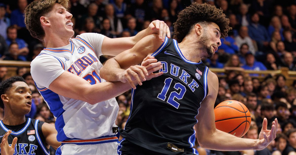 Duke falls out of top five in AP Top 25; UNC stays at 12