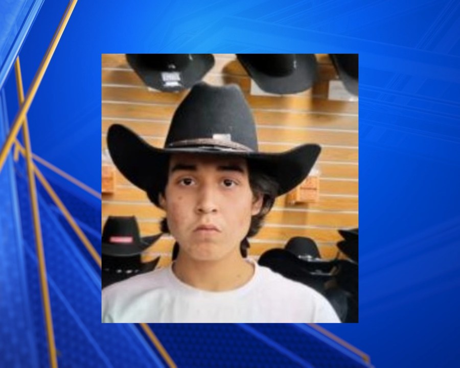 Bakersfield police searching for missing 16-year-old last seen Sunday