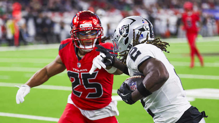 Danielle Hunter reacts to Ashton Jeanty's big day vs. Texans