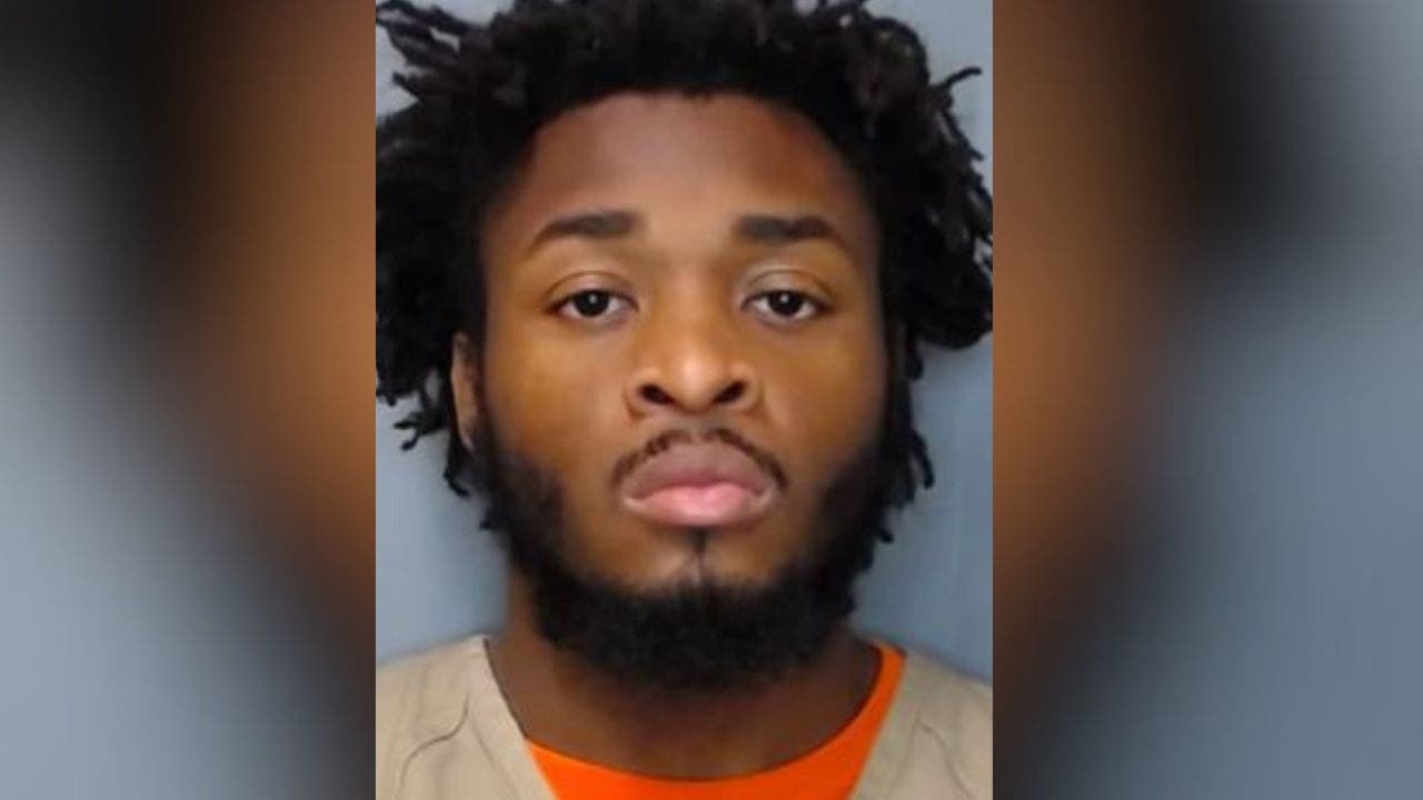 Extremely dangerous inmate among 3 who escaped DeKalb County Jail, US ...