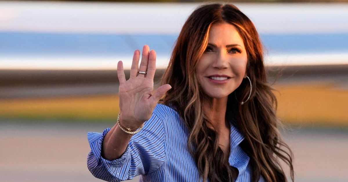 Kristi Noem reveals plan to send illegal aliens home for the holidays ...