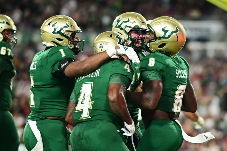 10,000-yard QB enters transfer portal after head coaching change