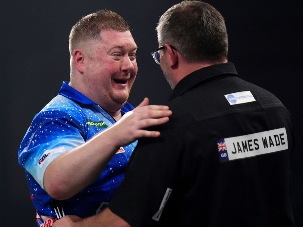 Darts star admits to Christmas dilemma after springing major upset at ...