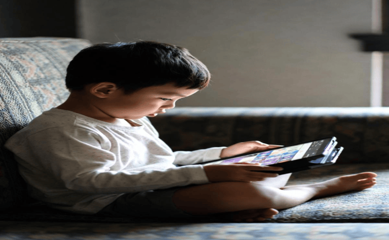 How too much screen time might be aging you faster, according to doctors