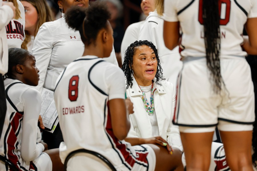 USC women add pro baller from France to 2025 squad