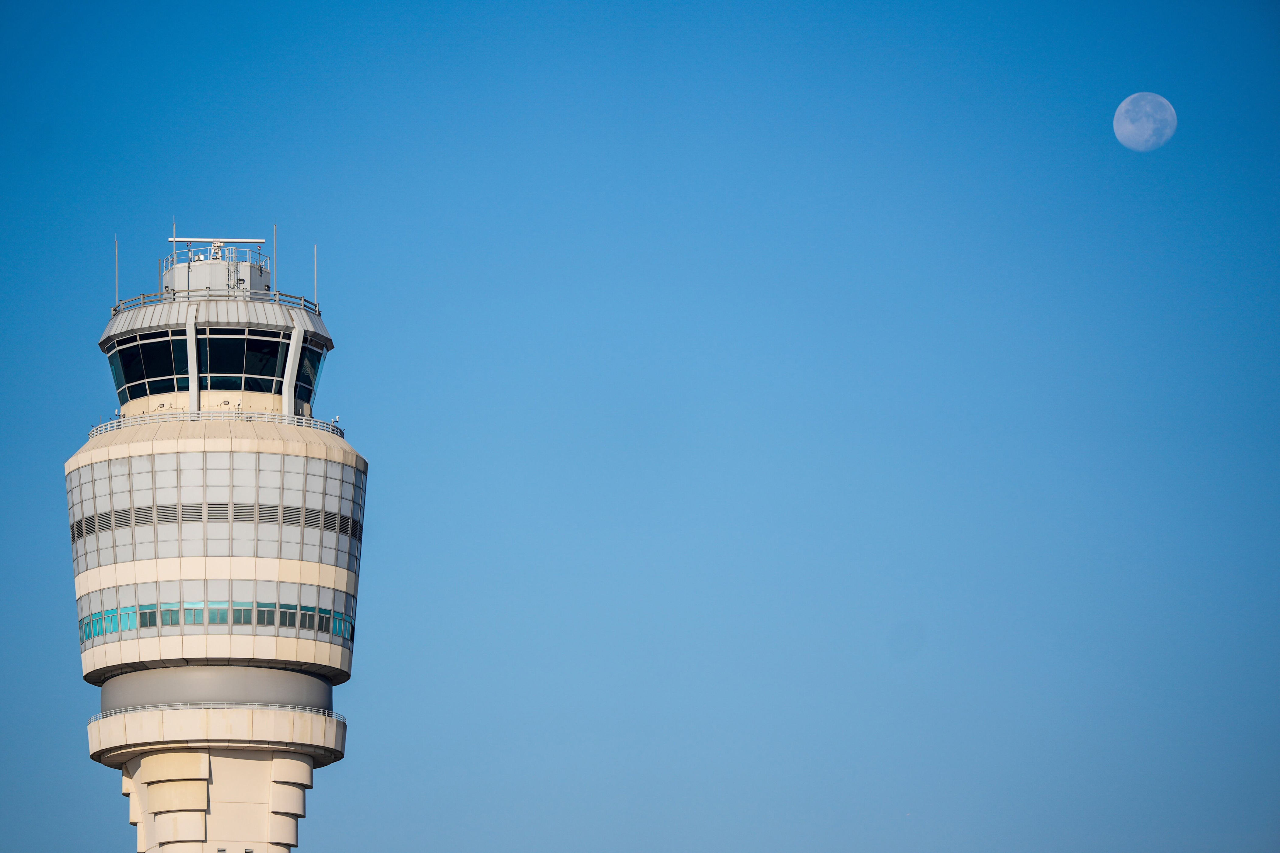 Man intentionally shoots himself inside Atlanta airport