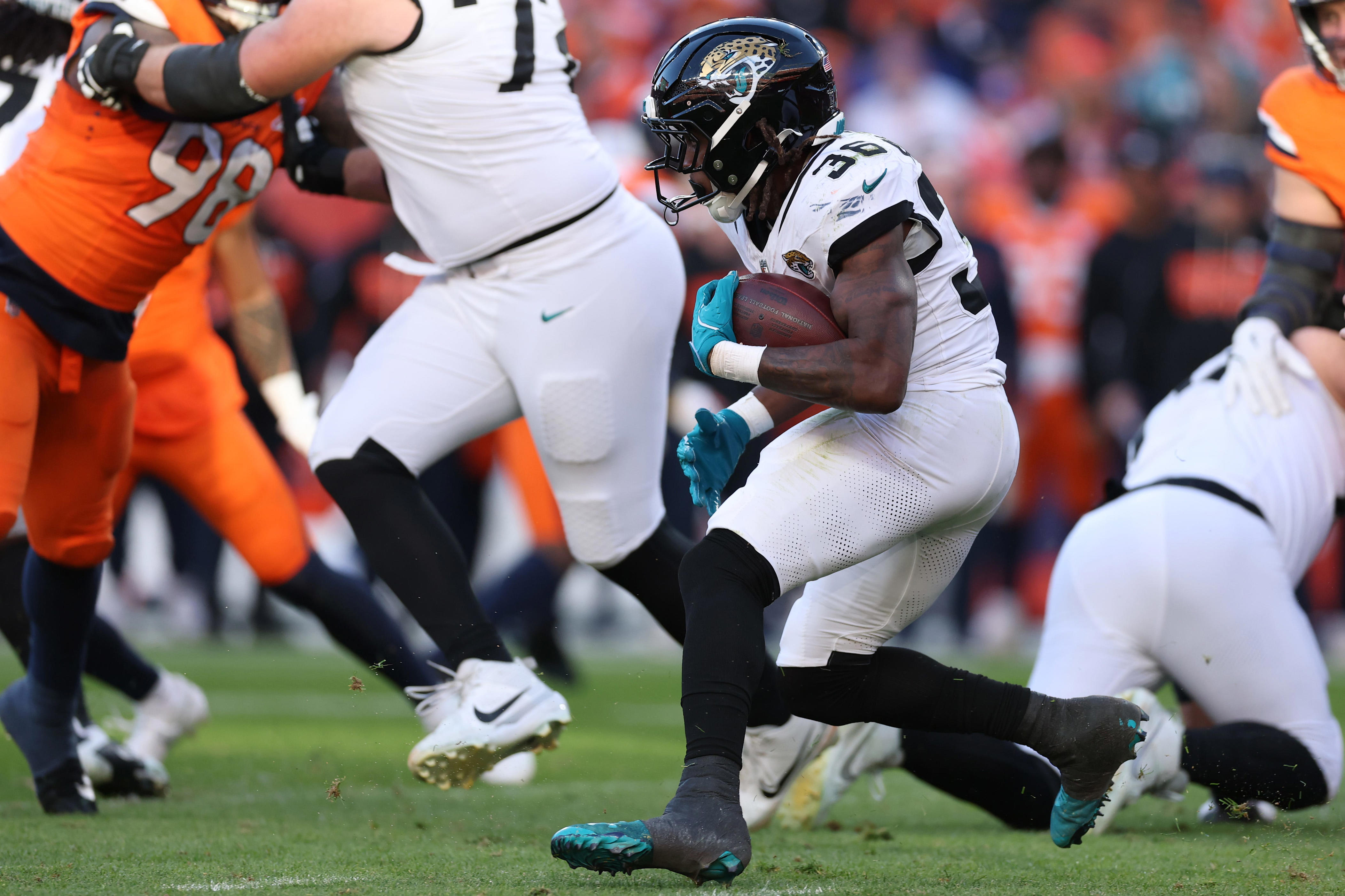 Breaking down Jaguars' snap counts from Week 16 win vs. Broncos