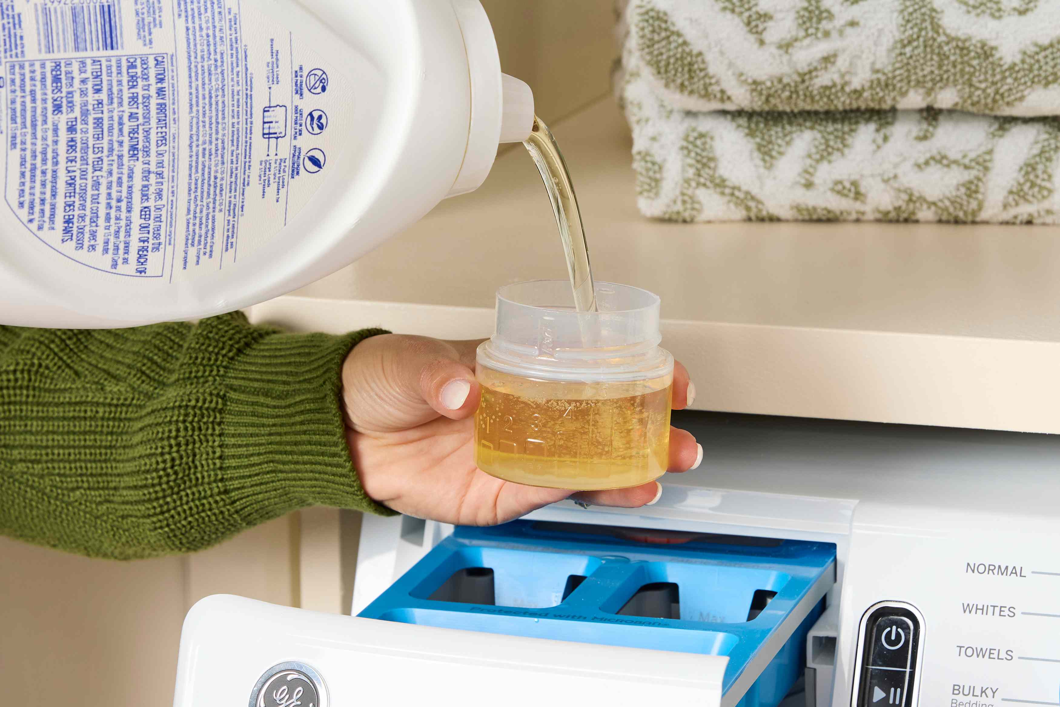 9 surprising things you can clean with laundry detergent (besides just ...