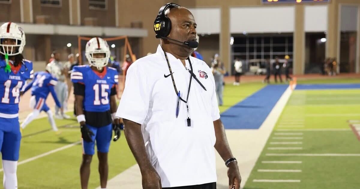 Texas high school football game drew a bigger crowd than college bowl games