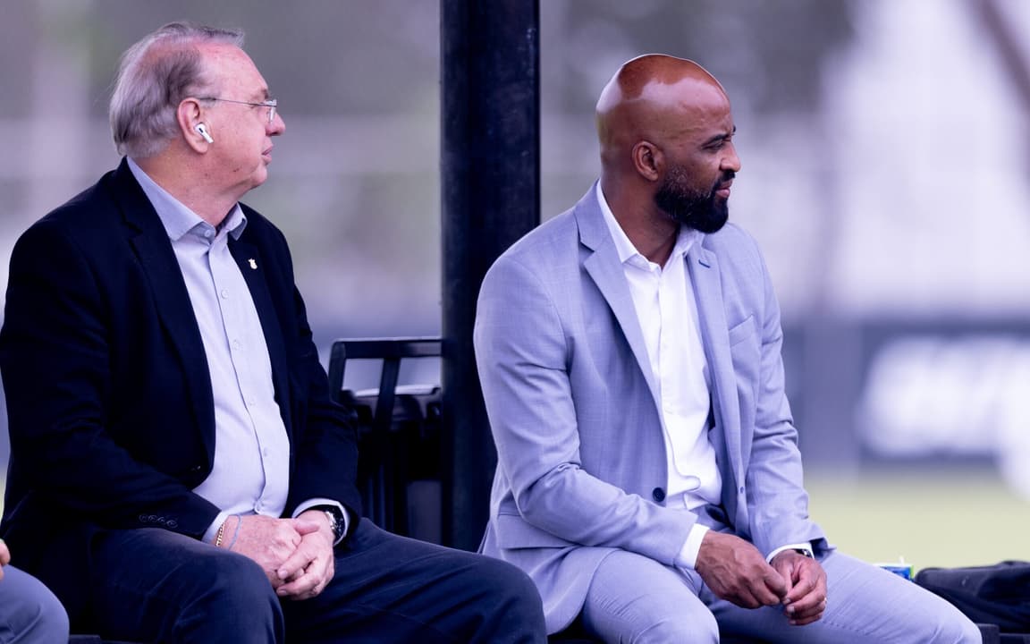 Jogadores do Corinthians puxaram o coro: 'Fica Fabinho Soldado'