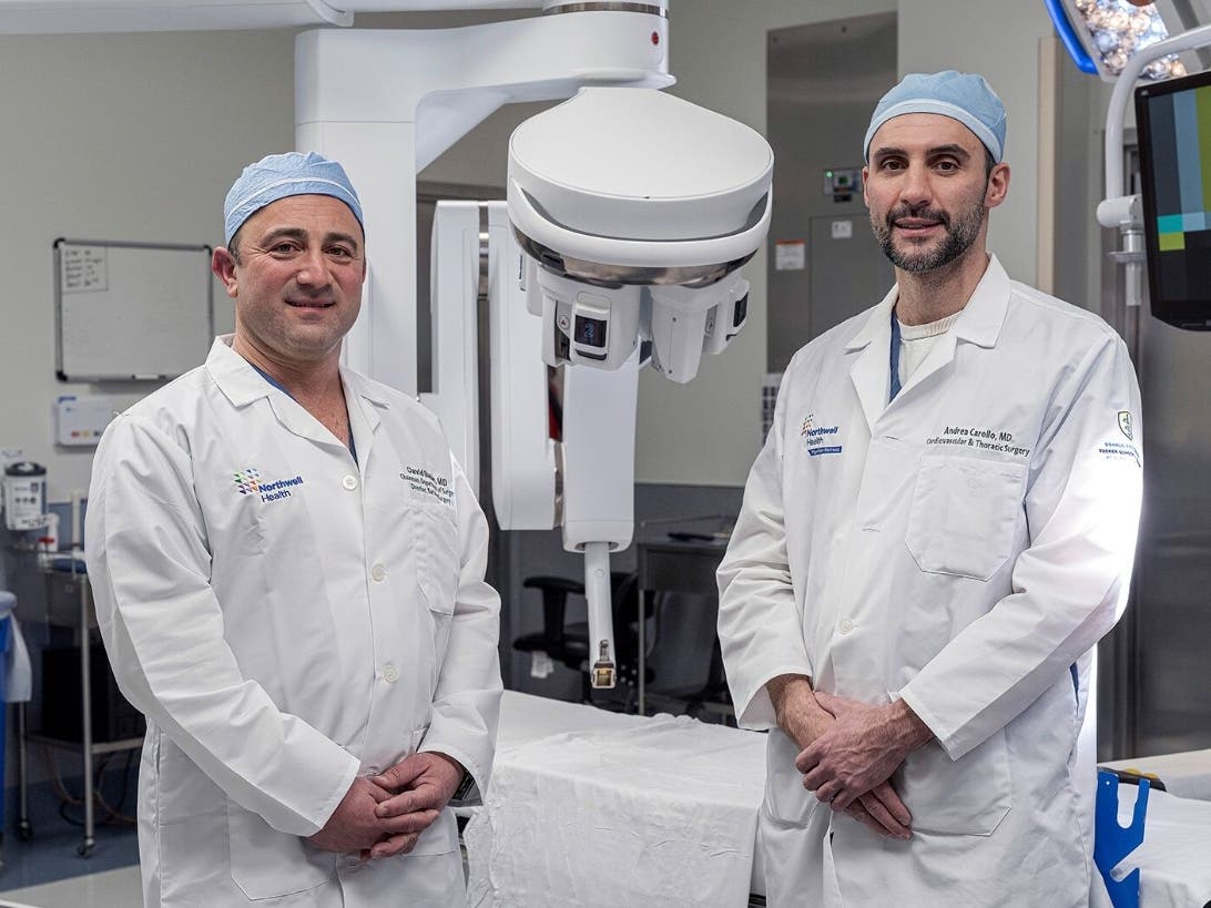 Huntington Hospital uses new robot to perform first-ever surgeries in ...