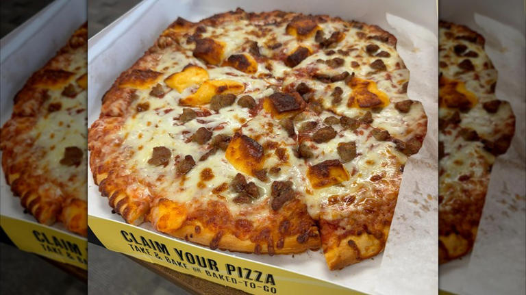 8 gas station chains with the best pizza, according to customer reviews