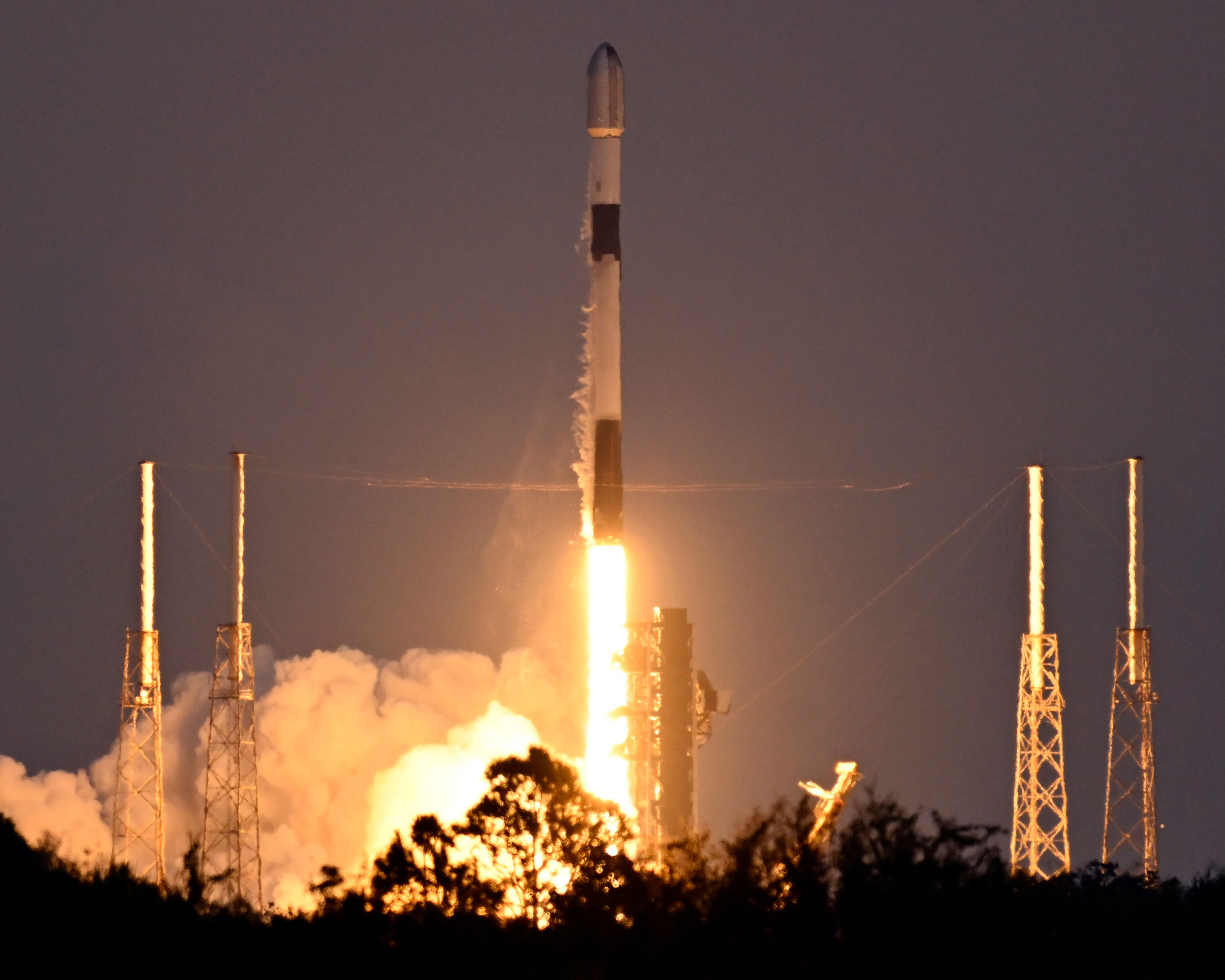 SpaceX IPO buzz lifts Rocket Lab 80%