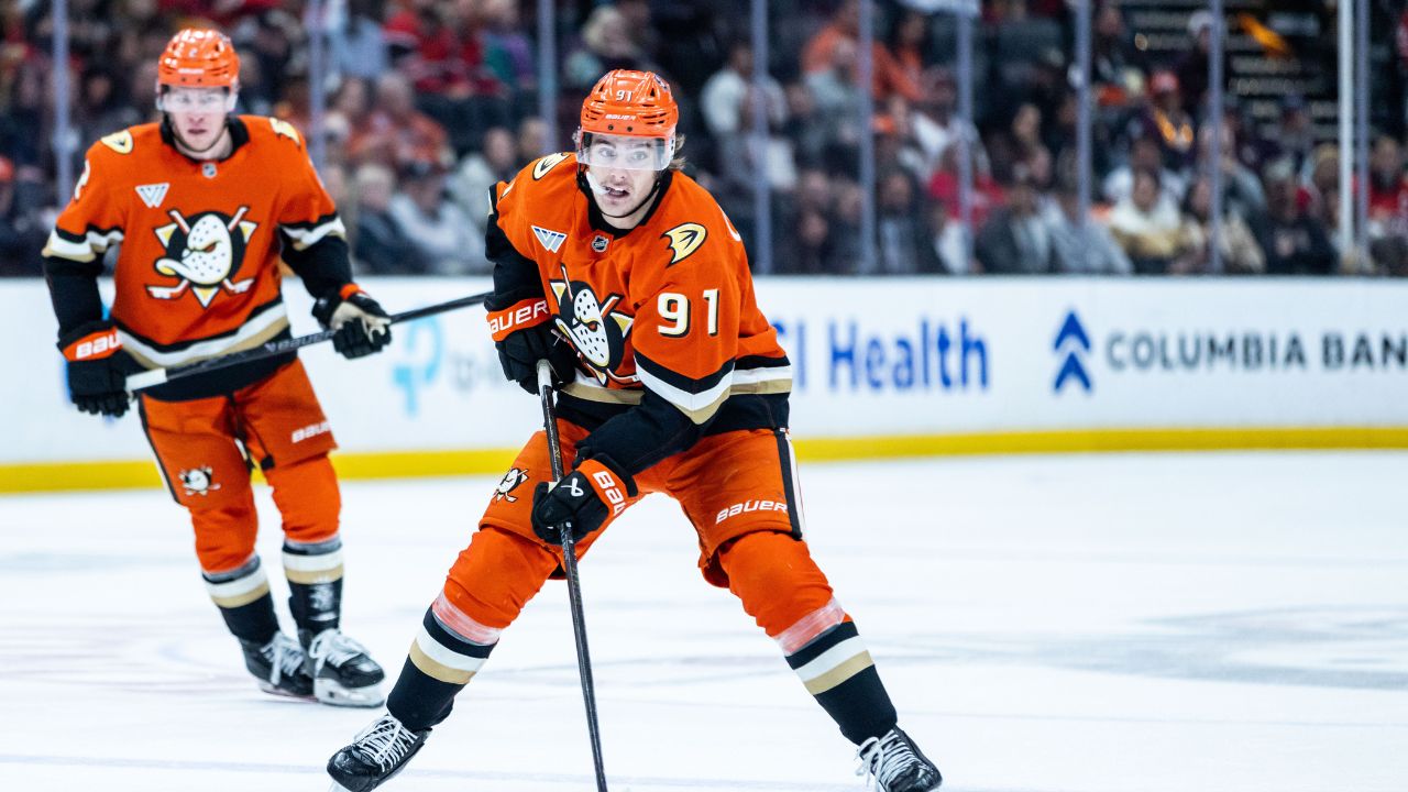 Ducks’ Leo Carlsson ruled out with lower-body injury vs. Kraken