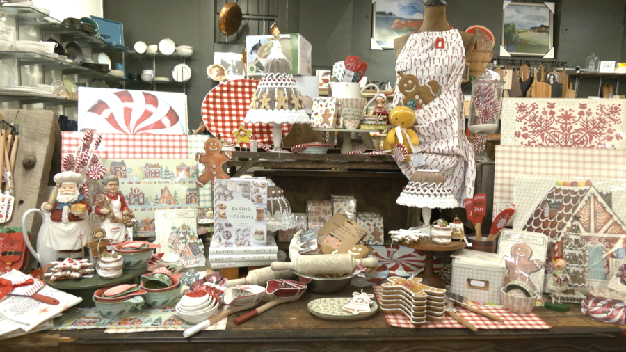 Lansing businesses relying on the holiday rush