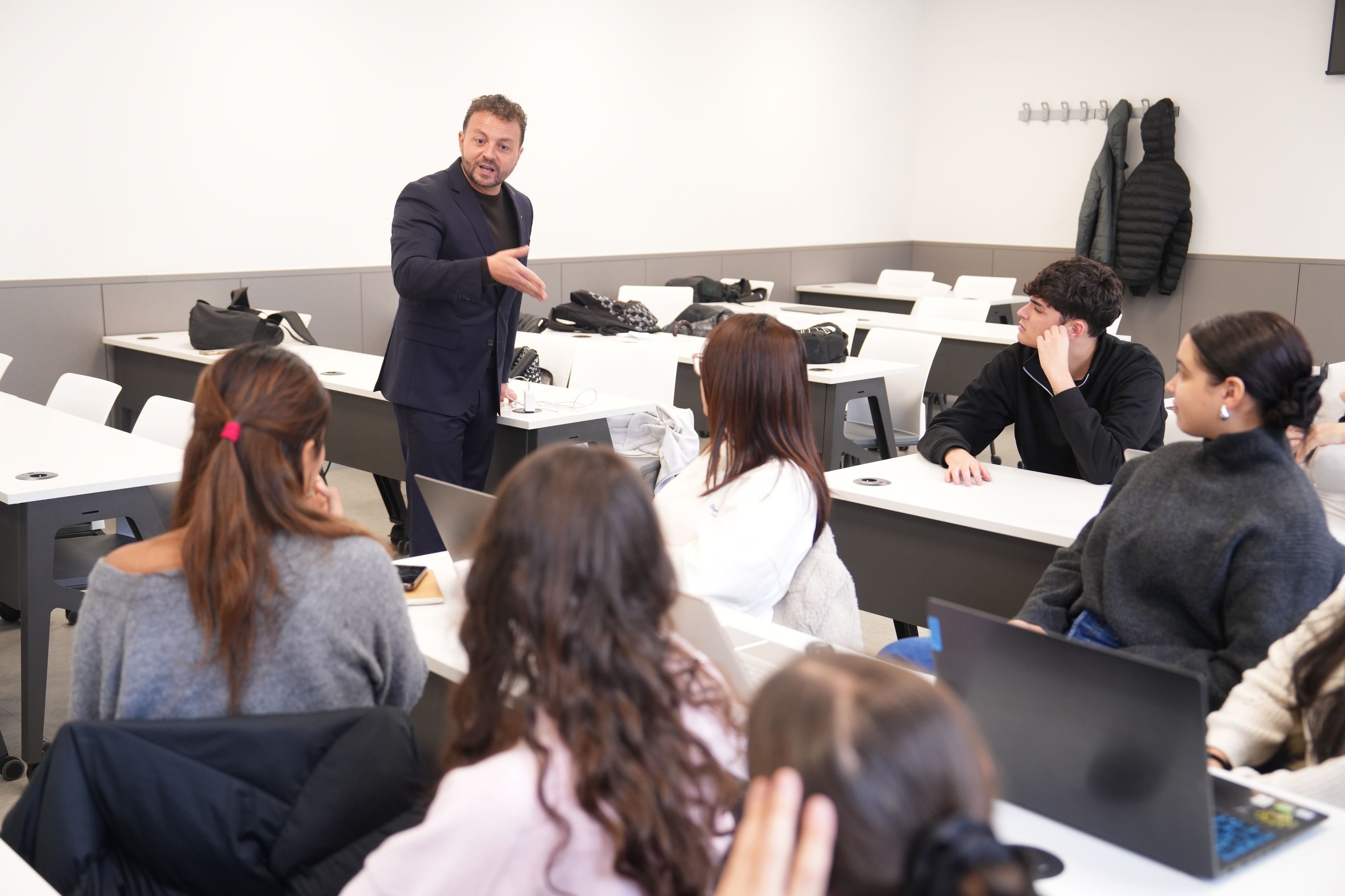 Eduardo Gómez, presidente de ESIC University: "Nos llegan los alumnos ...