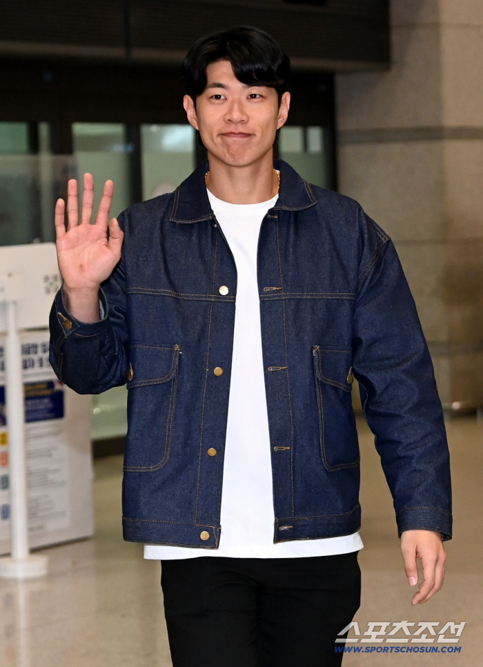 Now, San Diego Padres Song Seongmoon!