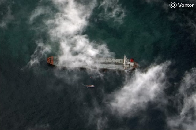 Venezuela accuses US of piracy after seizure of oil tankers and naval ...