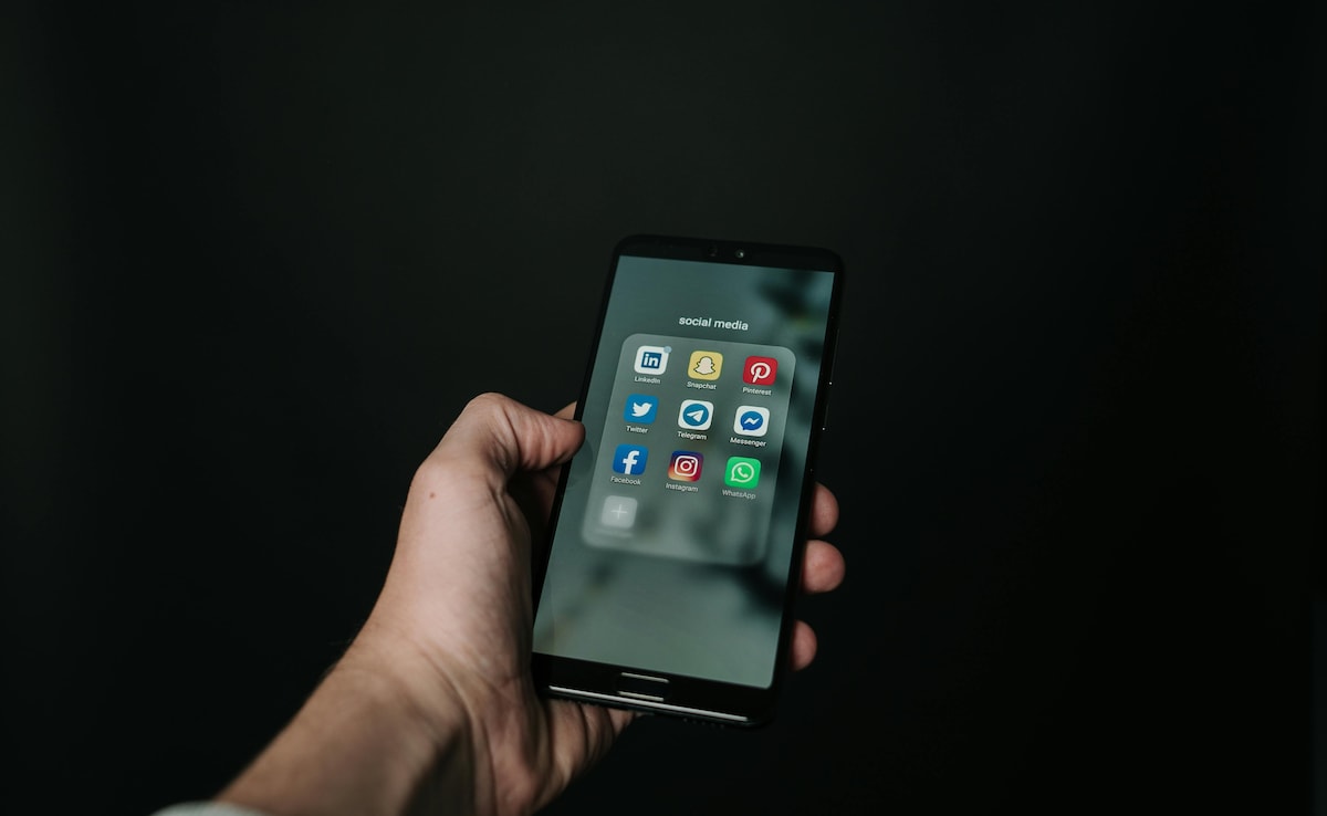 Income tax officers to access your bank, social media accounts? A fact ...