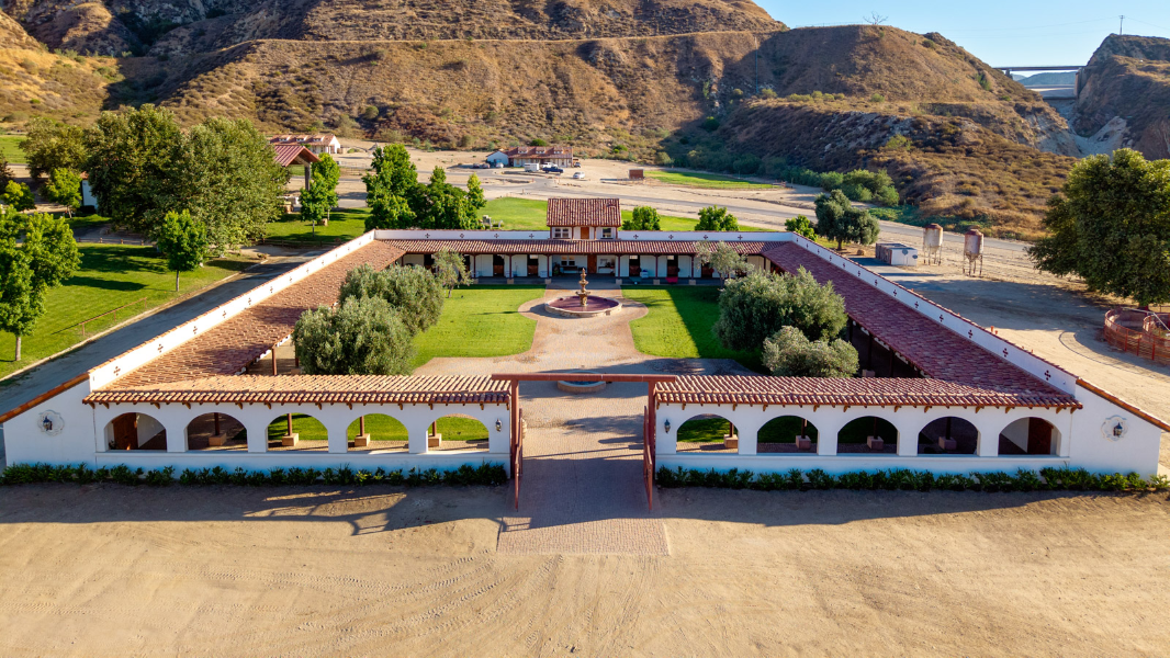 See vast ranch featured in Tom Cruise, Brad Pitt films listed at $44M