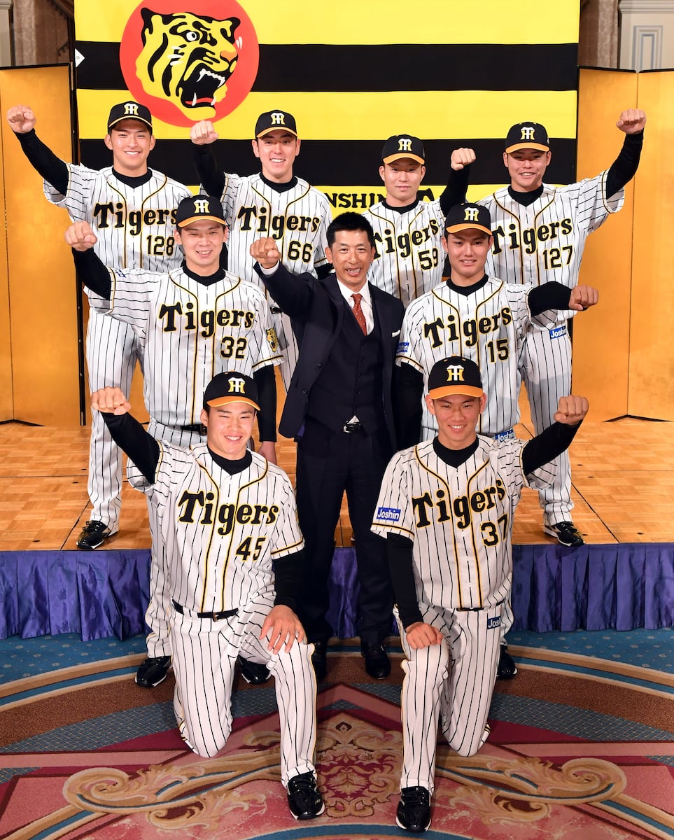 高校ビッグ4の同期、及川は1億円プレーヤーに 野手転向の西純矢は「代打の神様」目指せ