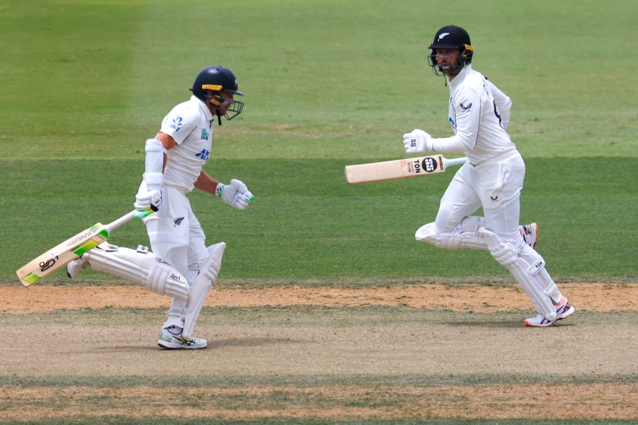 What's the highest Test partnership between two left-hand batters?