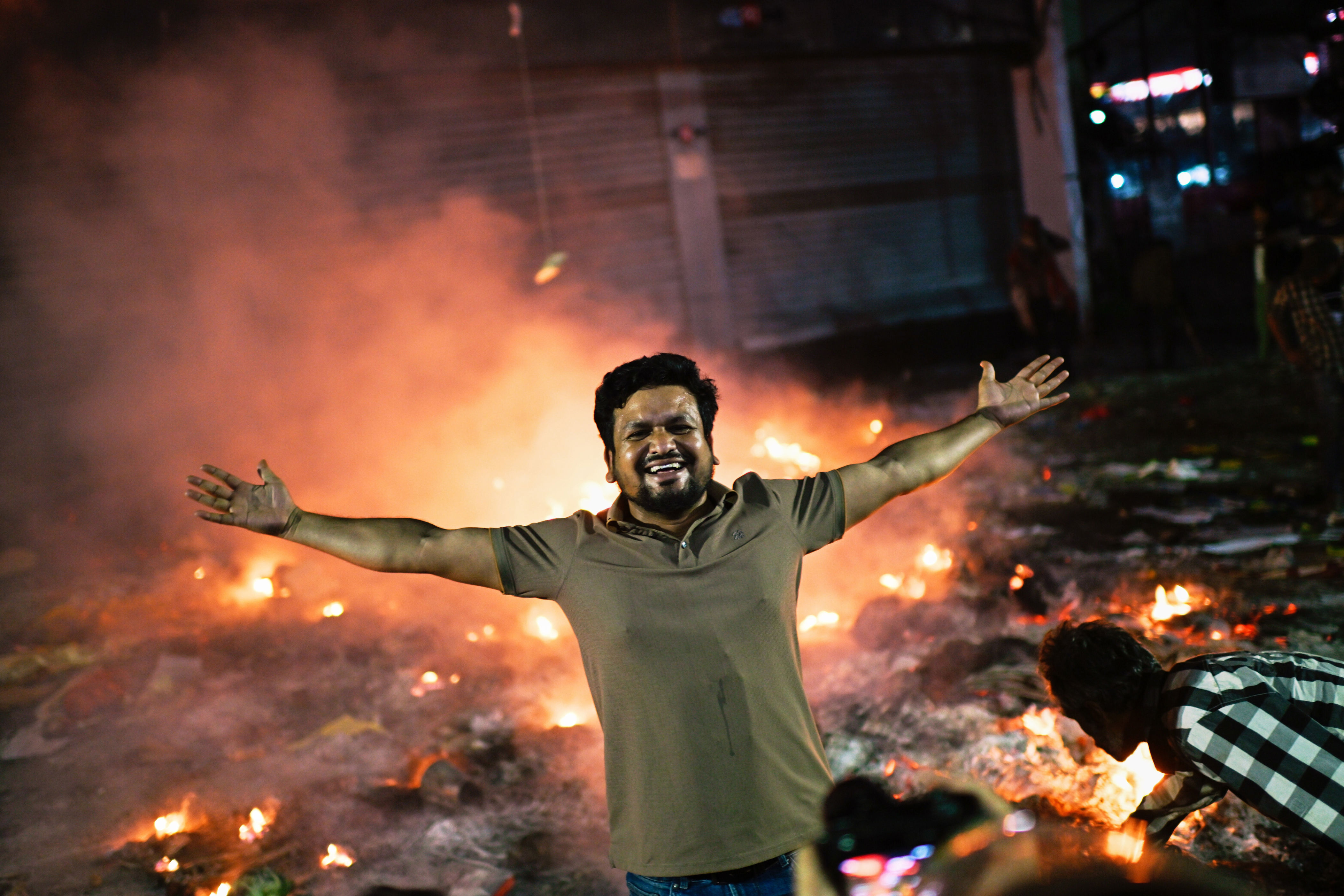 Diplomatic face-off with India, angry protests spill to Kolkata: 10 ...