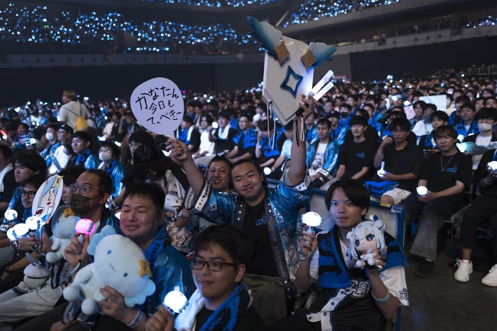 Vチューバーは持続可能なビジネスか 拡大する業界、株価動かすタレントも