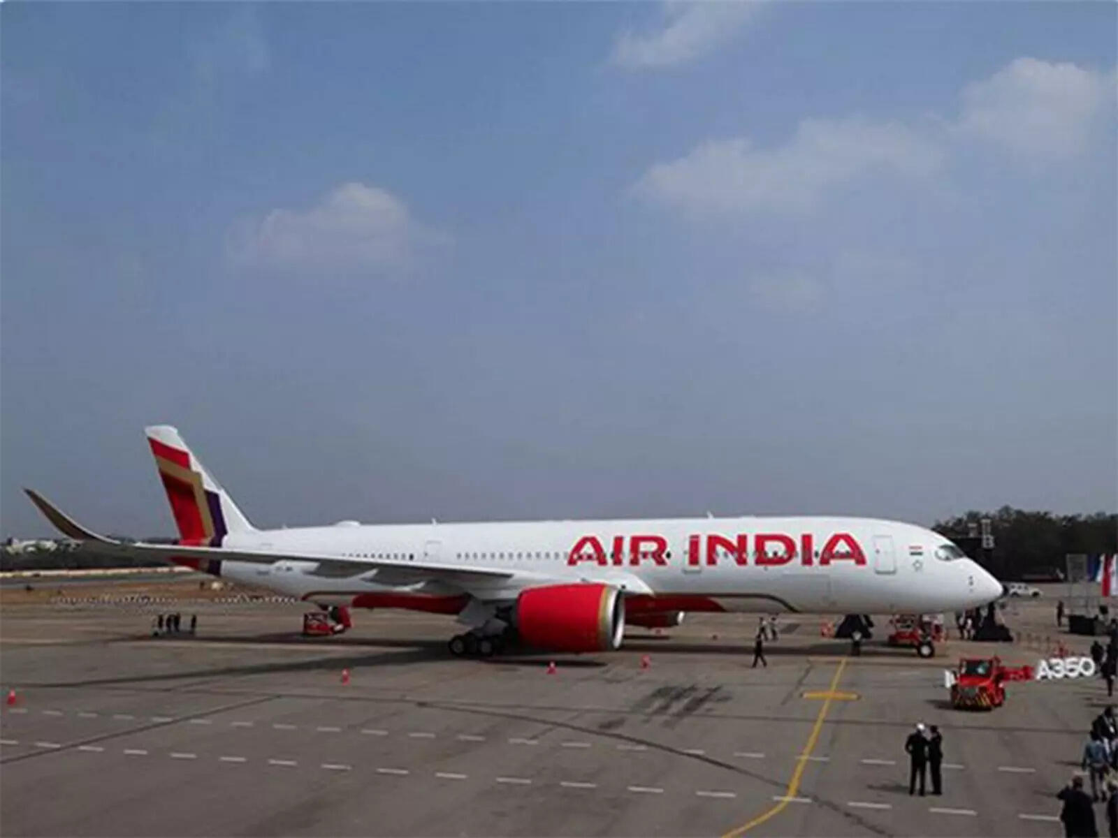 Flight cancellations today: Delhi fog causes disruptions at IGI Airport ...