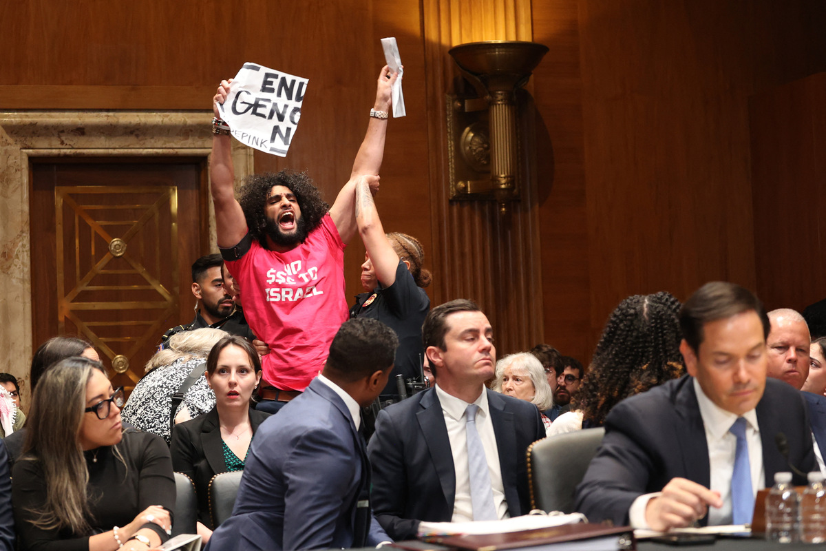Palestine solidarity protesters disrupt Marco Rubio's Senate testimony ...