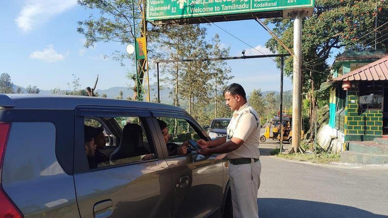 Amici curiae inspect e-pass system at Aliyar checkpost on Valparai road