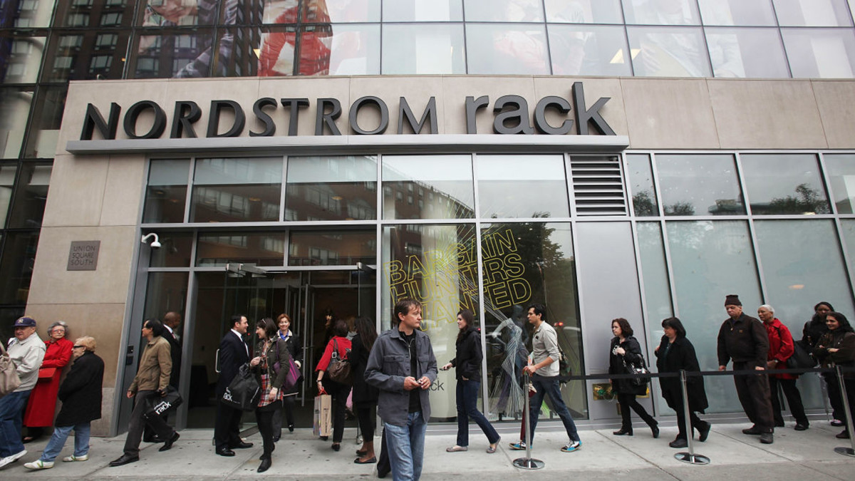 Nordstrom Rack has a cozy flannel pajama set on sale for just $19, and ...