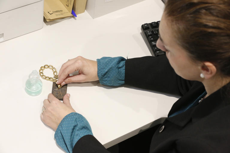 CrediMonte: cómo conseguir dinero al instante solo con tus joyas y de ...