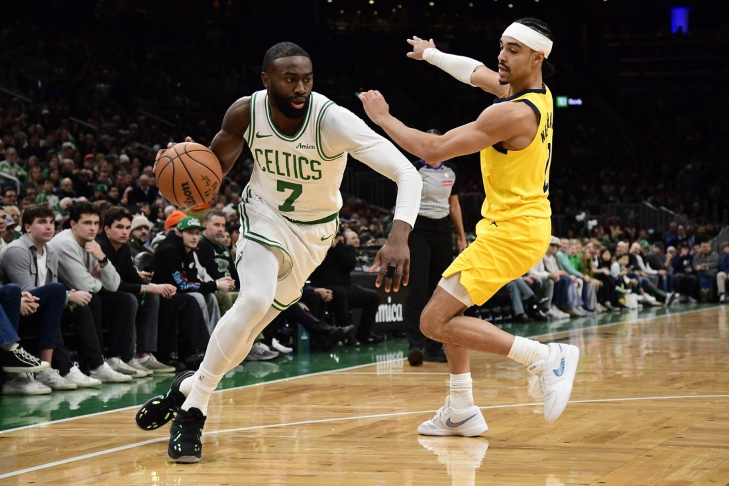 Jaylen Brown nets 31, Celtics take advantage of ice-cold Pacers