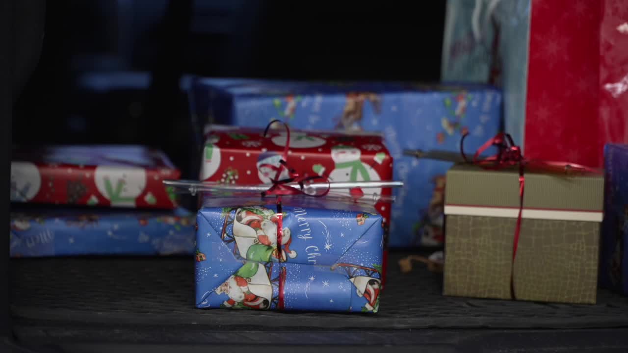 Grand Haven neighbors spread Christmas joy through 'Christmas Project'