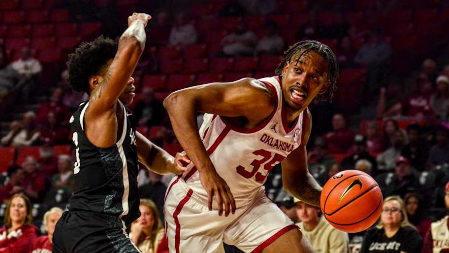 Transfer forward paces Oklahoma early as Sooners rout Stetson 107-54