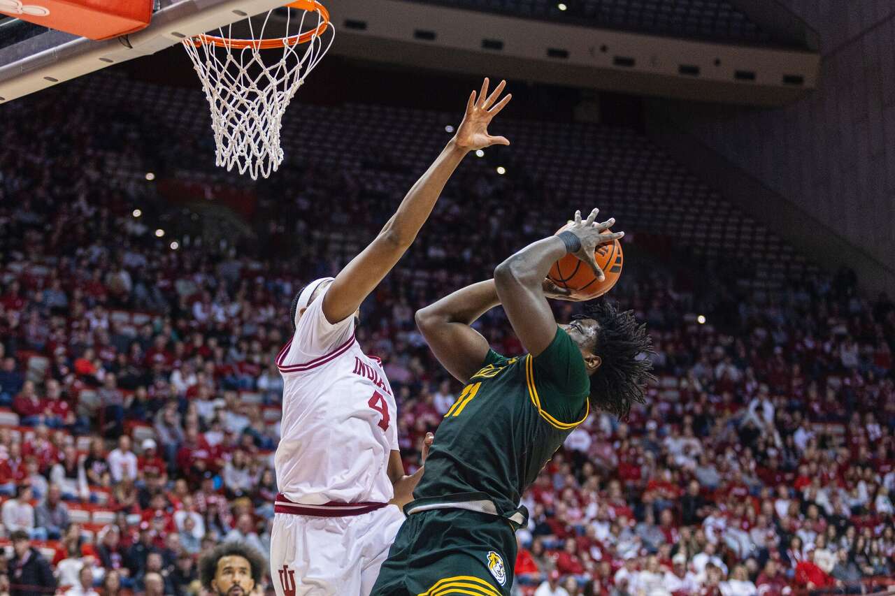 Poor first half dooms Siena men's basketball at Indiana