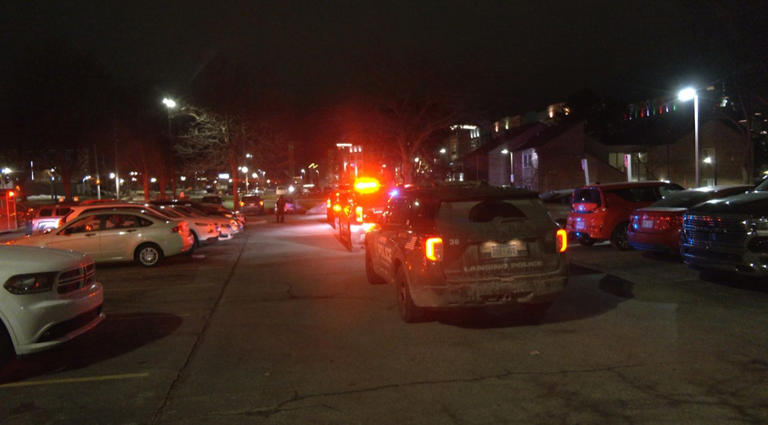 Large police response seen at Lansing apartment complex