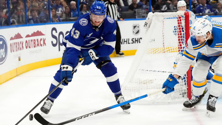 NHL roundup: Raddysh hits 100 career points as Lightning beat Blues