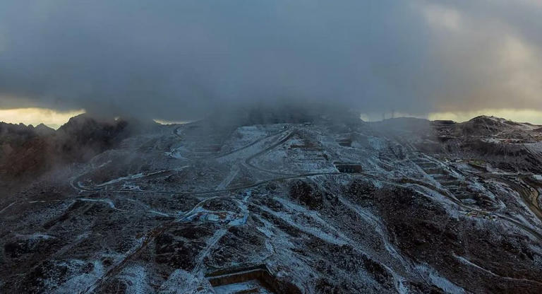 Sub-zero winter in Saudi Arabia: Historic -10°C in Hail, snowfall in Tabuk